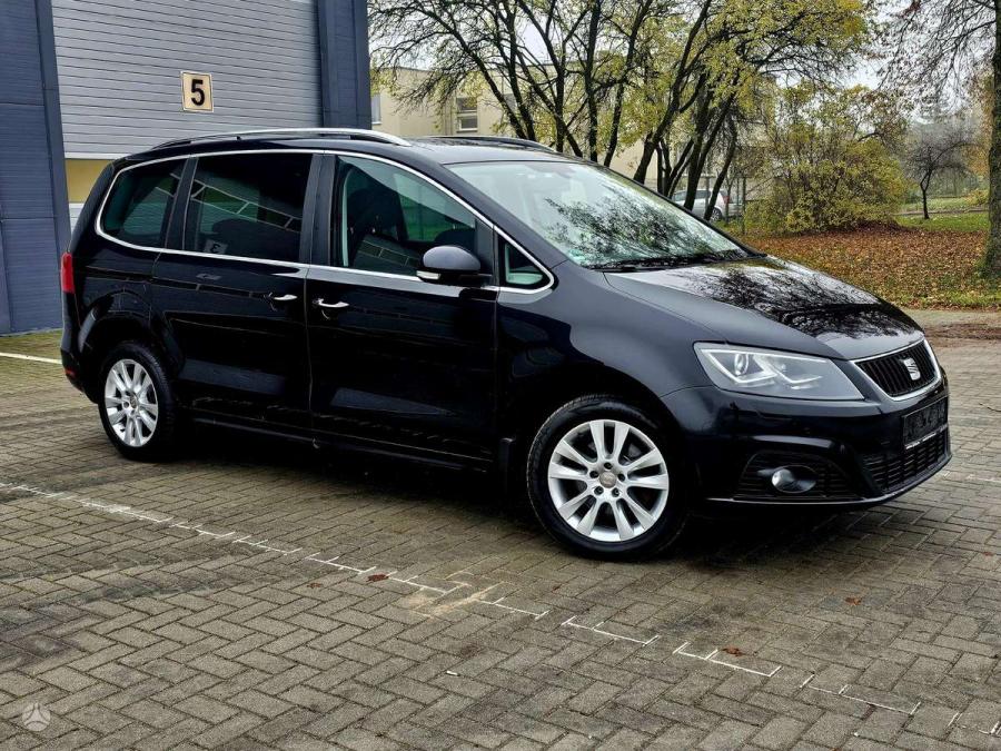 Black SEAT Alhambra 2013 in Kretinga, with an engine capacity of 1.97 L and mileage of 235 thousand km for 8499 €, photo 10 on AUTOMOTO.COM.LV