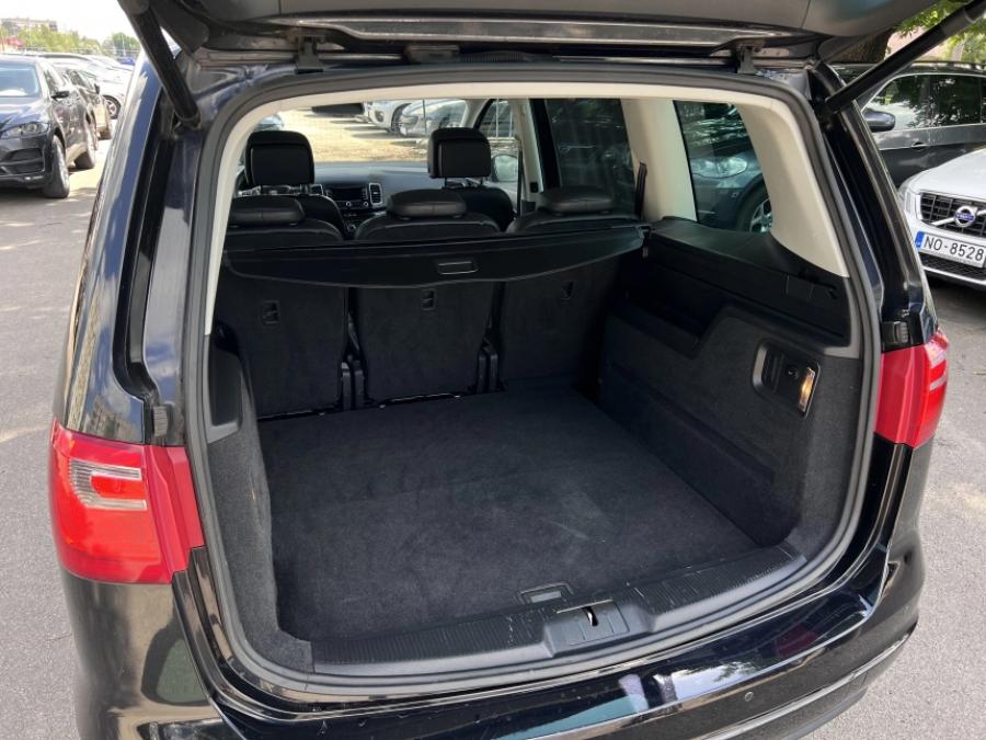 Melns SEAT Alhambra 2013 Rīga, ar dzinēja tilpumu 2.00 L un nobraukumu 203 tūkst. km par 11950 €, foto 14 vietnē AUTOMOTO.COM.LV