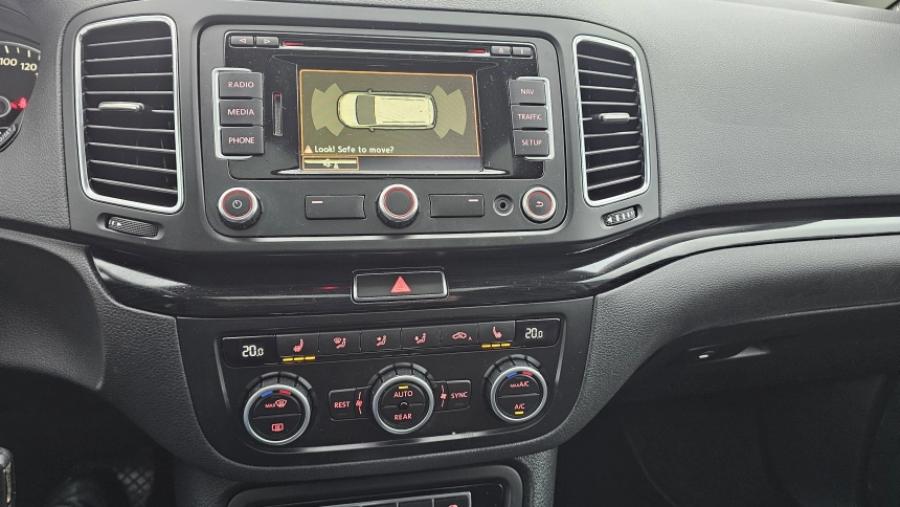 Melns SEAT Alhambra 2013 Rīga, ar dzinēja tilpumu 2.00 L un nobraukumu 203 tūkst. km par 11950 €, foto 15 vietnē AUTOMOTO.COM.LV