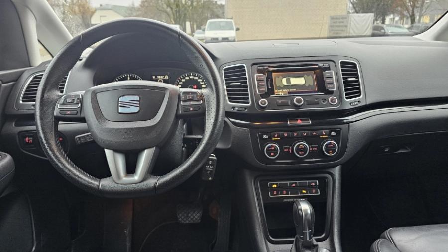 Melns SEAT Alhambra 2013 Rīga, ar dzinēja tilpumu 2.00 L un nobraukumu 203 tūkst. km par 11950 €, foto 22 vietnē AUTOMOTO.COM.LV