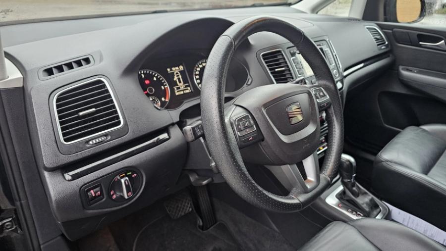 Melns SEAT Alhambra 2013 Rīga, ar dzinēja tilpumu 2.00 L un nobraukumu 203 tūkst. km par 11950 €, foto 30 vietnē AUTOMOTO.COM.LV