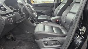 Melns SEAT Alhambra 2013 Rīga, ar dzinēja tilpumu 2.00 L un nobraukumu 203 tūkst. km par 11950 €, foto 34 vietnē AUTOMOTO.COM.LV