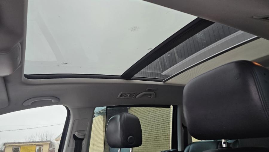 Melns SEAT Alhambra 2013 Rīga, ar dzinēja tilpumu 2.00 L un nobraukumu 203 tūkst. km par 11950 €, foto 60 vietnē AUTOMOTO.COM.LV