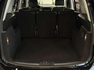 Melns SEAT Alhambra 2013 Klaipėda, ar dzinēja tilpumu 1.97 L un nobraukumu 239 tūkst. km par 12900 €, foto 19 vietnē AUTOMOTO.COM.LV
