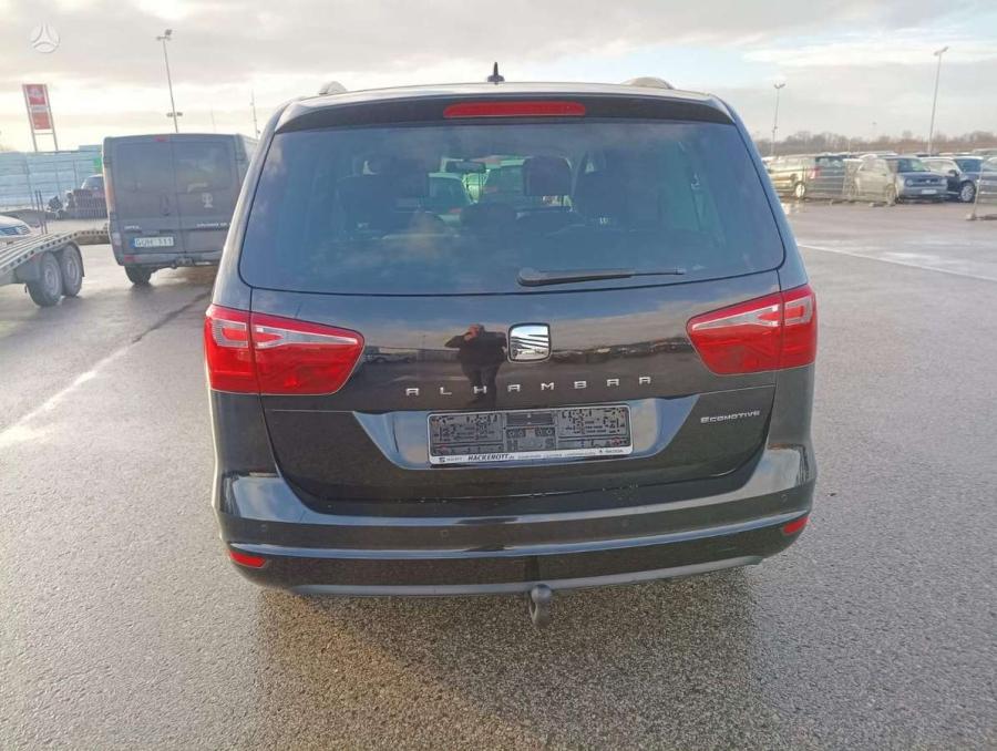 Black SEAT Alhambra 2014 in Marijampole, with an engine capacity of 2.00 L and mileage of 200 thousand km for 8300 €, photo 2 on AUTOMOTO.COM.LV