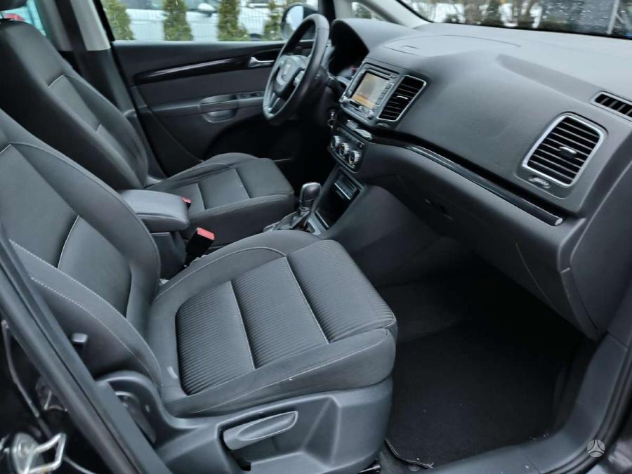 Melns SEAT Alhambra 2014 Druskininkai, ar dzinēja tilpumu 2.00 L un nobraukumu 299 tūkst. km par 7790 €, foto 25 vietnē AUTOMOTO.COM.LV