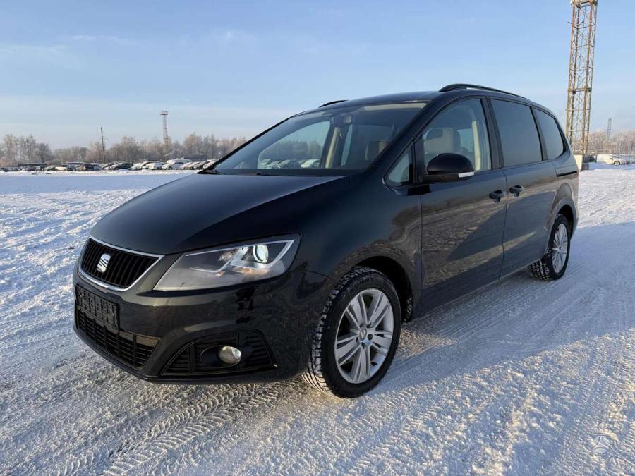 Black SEAT Alhambra 2014 in Marijampole, with an engine capacity of 1.97 L and mileage of 282 thousand km for 6350 €, photo 1 on AUTOMOTO.COM.LV