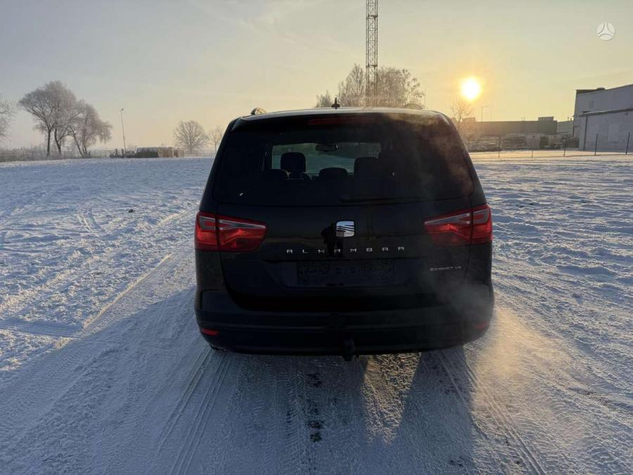 Black SEAT Alhambra 2014 in Marijampole, with an engine capacity of 1.97 L and mileage of 282 thousand km for 6350 €, photo 8 on AUTOMOTO.COM.LV