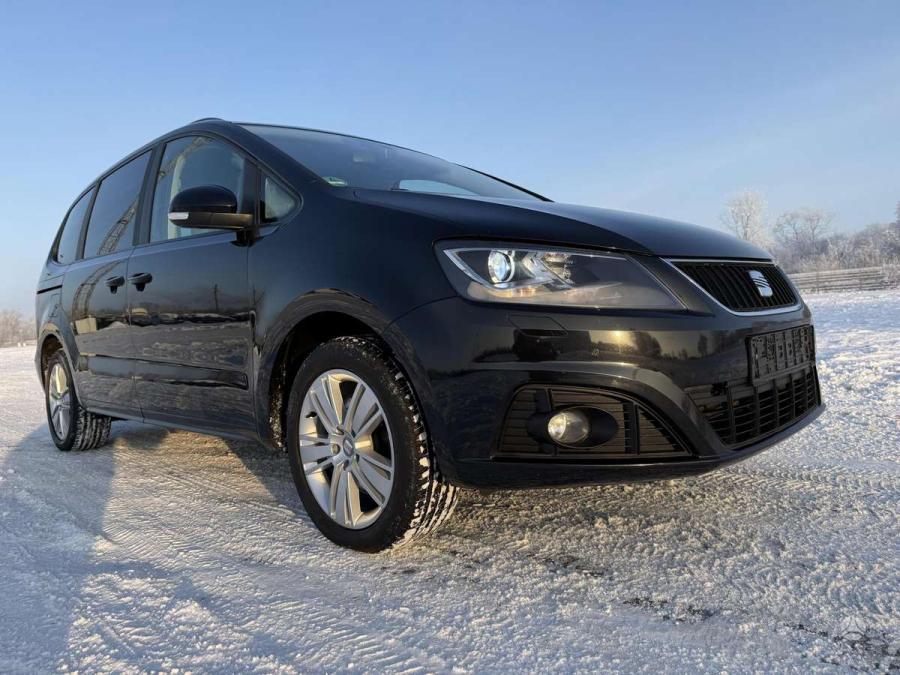 Black SEAT Alhambra 2014 in Marijampole, with an engine capacity of 1.97 L and mileage of 282 thousand km for 6350 €, photo 10 on AUTOMOTO.COM.LV