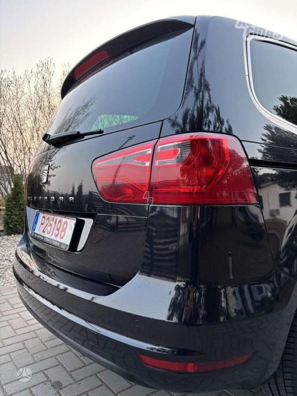 Black SEAT Alhambra 2014 in Druskininkai, with an engine capacity of 2.00 L and mileage of 299 thousand km for 7490 €, photo 9 on AUTOMOTO.COM.LV