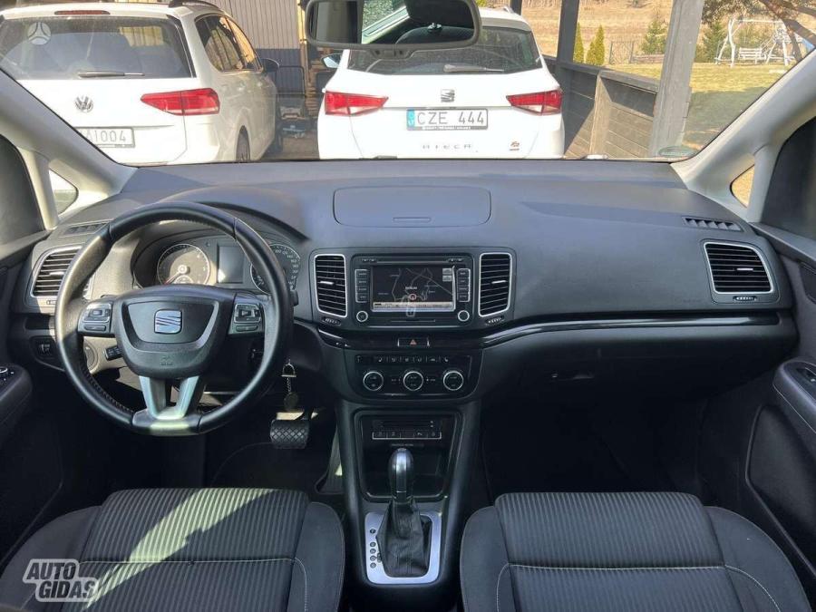 Melns SEAT Alhambra 2014 Druskininkai, ar dzinēja tilpumu 2.00 L un nobraukumu 299 tūkst. km par 7490 €, foto 26 vietnē AUTOMOTO.COM.LV