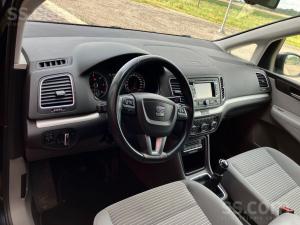 Black SEAT Alhambra 2014 in Talsi, with an engine capacity of 2.00 L and mileage of 0 thousand km for 8500 €, photo 17 on AUTOMOTO.COM.LV