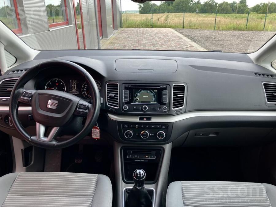 Black SEAT Alhambra 2014 in Talsi, with an engine capacity of 2.00 L and mileage of 0 thousand km for 8500 €, photo 24 on AUTOMOTO.COM.LV