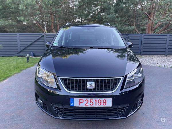 Black SEAT Alhambra 2014 in Druskininkai, with an engine capacity of 1.97 L and mileage of 299 thousand km for 7490 €, photo 2 on AUTOMOTO.COM.LV