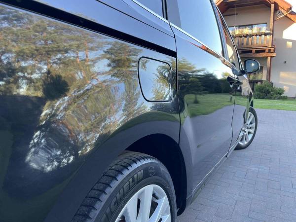 Black SEAT Alhambra 2014 in Druskininkai, with an engine capacity of 1.97 L and mileage of 299 thousand km for 7490 €, photo 10 on AUTOMOTO.COM.LV