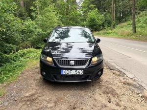Black SEAT Alhambra 2014 in Vilnius, with an engine capacity of 1.97 L and mileage of 287 thousand km for 8300 €, photo 9 on AUTOMOTO.COM.LV