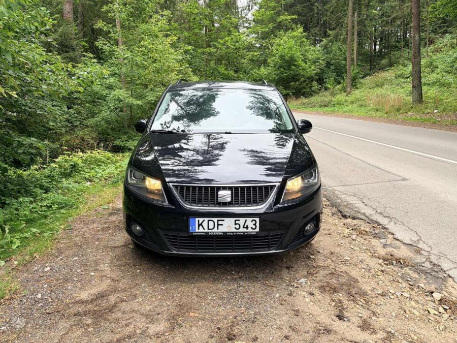 Black SEAT Alhambra 2014 in Vilnius, with an engine capacity of 1.97 L and mileage of 287 thousand km for 8300 €, photo 9 on AUTOMOTO.COM.LV