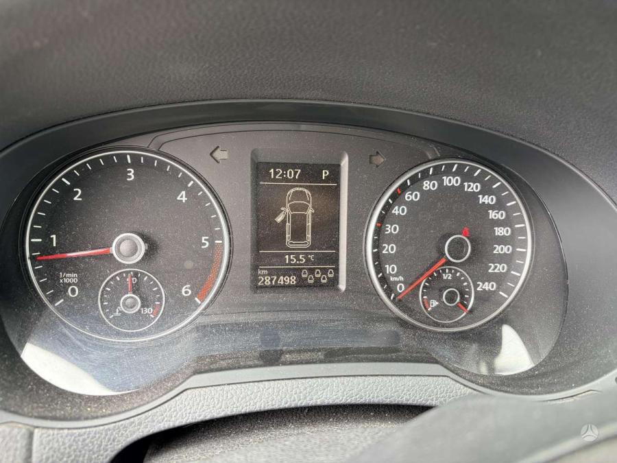 Black SEAT Alhambra 2014 in Vilnius, with an engine capacity of 1.97 L and mileage of 287 thousand km for 8300 €, photo 14 on AUTOMOTO.COM.LV