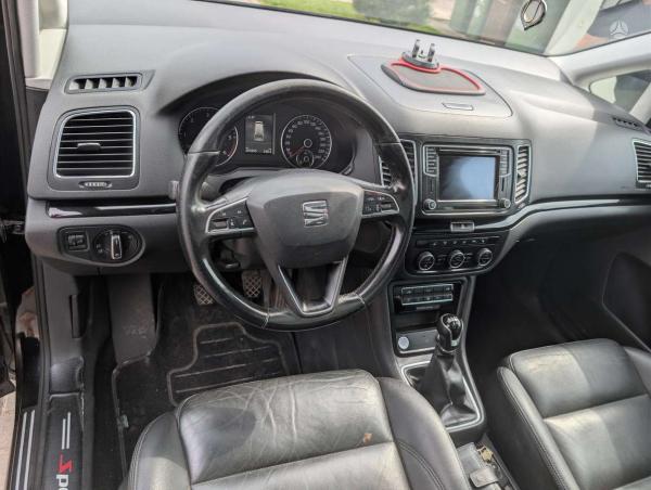 Melns SEAT Alhambra 2015 Kauņa, ar dzinēja tilpumu 2.00 L un nobraukumu 294 tūkst. km par 9500 €, foto 6 vietnē AUTOMOTO.COM.LV