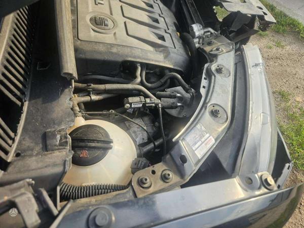 Black SEAT Alhambra 2015 in Vilnius, with an engine capacity of 1.97 L and mileage of 270 thousand km for 2900 €, photo 11 on AUTOMOTO.COM.LV
