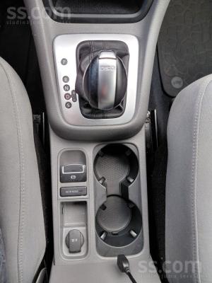 Black SEAT Alhambra 2015 in Riga, with an engine capacity of 2.00 L and mileage of 268 thousand km for 7200 €, photo 6 on AUTOMOTO.COM.LV