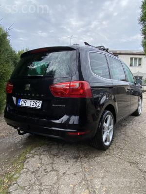 Black SEAT Alhambra 2015 in Dobele, with an engine capacity of 2.00 L and mileage of 261 thousand km for 7950 €, photo 4 on AUTOMOTO.COM.LV