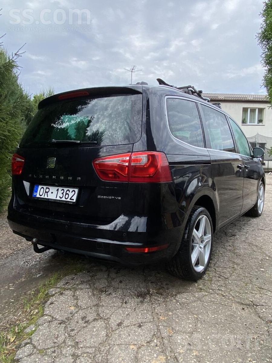 Black SEAT Alhambra 2015 in Dobele, with an engine capacity of 2.00 L and mileage of 261 thousand km for 7950 €, photo 4 on AUTOMOTO.COM.LV