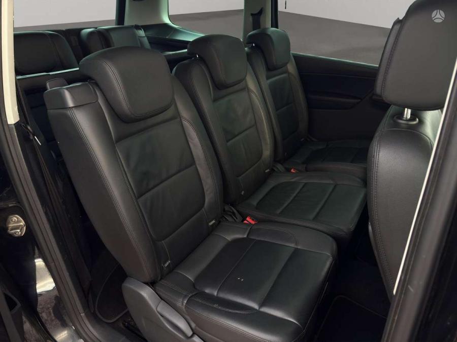 Black SEAT Alhambra 2015 in Kaunas, with an engine capacity of 2.00 L and mileage of 294 thousand km for 9799 €, photo 11 on AUTOMOTO.COM.LV