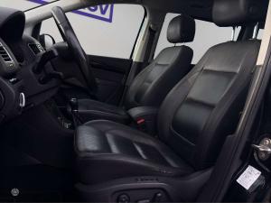 Black SEAT Alhambra 2015 in Kaunas, with an engine capacity of 2.00 L and mileage of 294 thousand km for 9799 €, photo 16 on AUTOMOTO.COM.LV