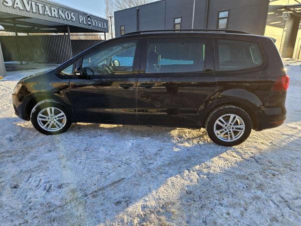 Black SEAT Alhambra 2016 in Vilkaviskis, with an engine capacity of 1.97 L and mileage of 138 thousand km for 12800 €, photo 4 on AUTOMOTO.COM.LV