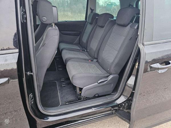Black SEAT Alhambra 2016 in Vilkaviskis, with an engine capacity of 1.97 L and mileage of 138 thousand km for 12800 €, photo 11 on AUTOMOTO.COM.LV