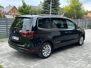 Black SEAT Alhambra 2017 in Jelgava, with an engine capacity of 2.00 L and mileage of 215 thousand km for 13000 €, photo 3 on AUTOMOTO.COM.LV
