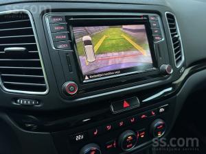 Black SEAT Alhambra 2017 in Jelgava, with an engine capacity of 2.00 L and mileage of 215 thousand km for 13000 €, photo 5 on AUTOMOTO.COM.LV