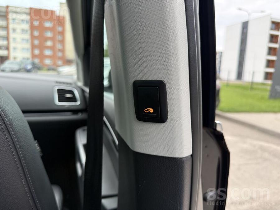 Melns SEAT Alhambra 2017 Jelgava, ar dzinēja tilpumu 2.00 L un nobraukumu 210 tūkst. km par 11500 €, foto 16 vietnē AUTOMOTO.COM.LV