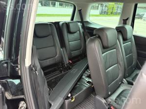 Melns SEAT Alhambra 2017 Jelgava, ar dzinēja tilpumu 2.00 L un nobraukumu 210 tūkst. km par 11500 €, foto 18 vietnē AUTOMOTO.COM.LV