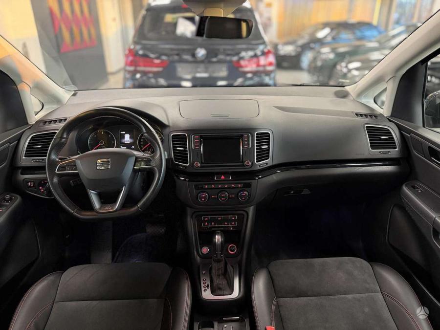 Black SEAT Alhambra 2020 in Klaipeda, with an engine capacity of 1.97 L and mileage of 239 thousand km for 15900 €, photo 6 on AUTOMOTO.COM.LV