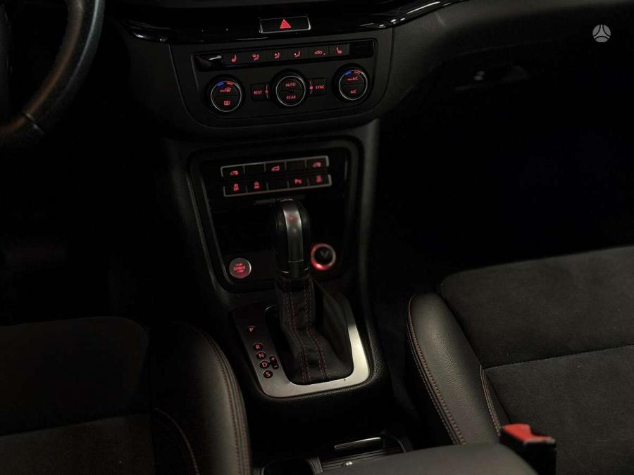 Black SEAT Alhambra 2020 in Klaipeda, with an engine capacity of 1.97 L and mileage of 239 thousand km for 15900 €, photo 8 on AUTOMOTO.COM.LV