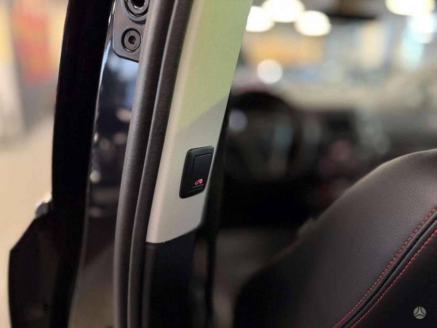 Black SEAT Alhambra 2020 in Klaipeda, with an engine capacity of 1.97 L and mileage of 239 thousand km for 15900 €, photo 9 on AUTOMOTO.COM.LV