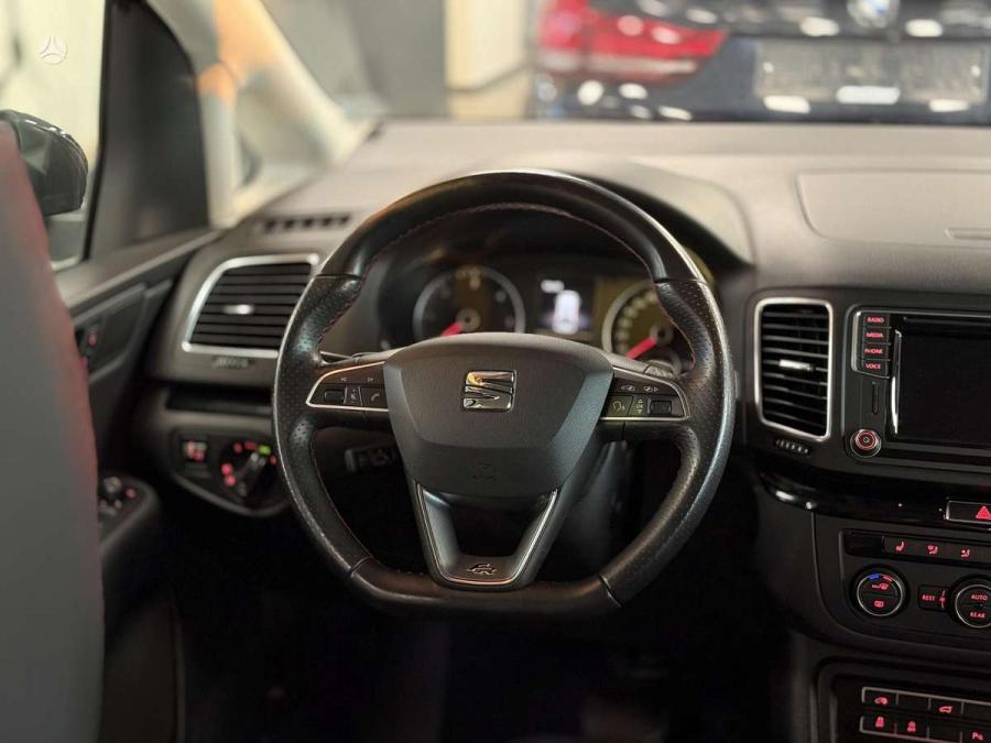 Black SEAT Alhambra 2020 in Klaipeda, with an engine capacity of 1.97 L and mileage of 239 thousand km for 15900 €, photo 17 on AUTOMOTO.COM.LV