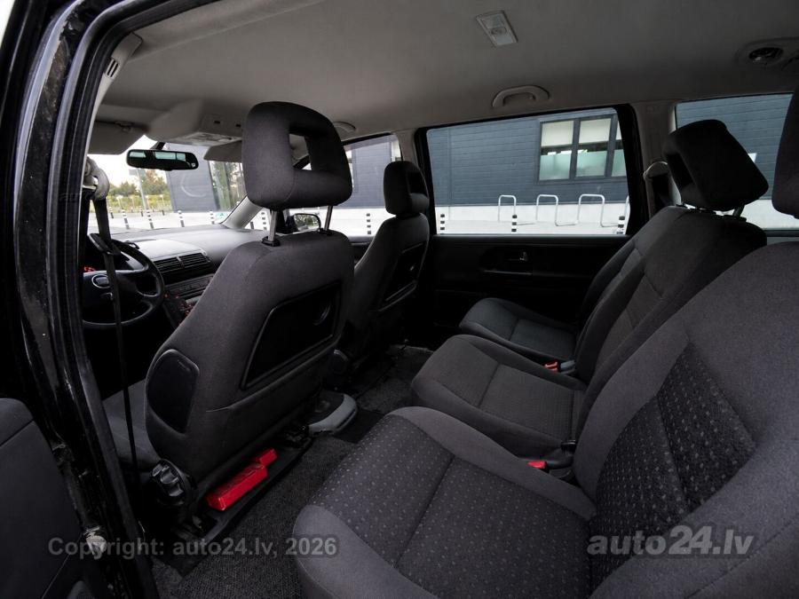 Melns SEAT Alhambra 2007 Tartu, ar dzinēja tilpumu 1.90 L un nobraukumu 380 tūkst. km par 990 €, foto 7 vietnē AUTOMOTO.COM.LV