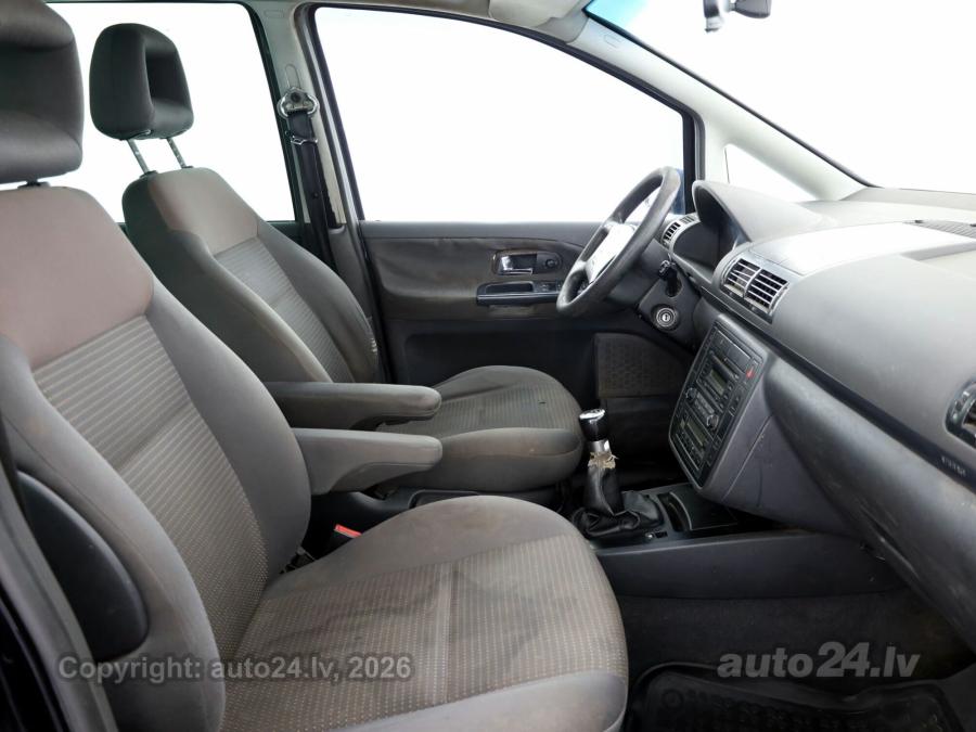 Melns SEAT Alhambra 2007 Tallina, ar dzinēja tilpumu 1.90 L un nobraukumu 389 tūkst. km par 999 €, foto 7 vietnē AUTOMOTO.COM.LV