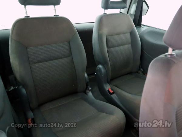 Melns SEAT Alhambra 2007 Tallina, ar dzinēja tilpumu 1.90 L un nobraukumu 389 tūkst. km par 999 €, foto 9 vietnē AUTOMOTO.COM.LV
