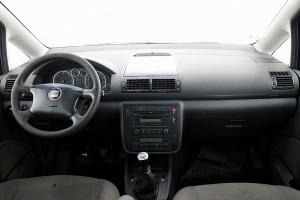 Black SEAT Alhambra 2007 in Tallinn, with an engine capacity of 1.90 L and mileage of 389 thousand km for 999 €, photo 6 on AUTOMOTO.COM.LV