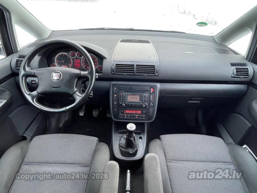 Melns SEAT Alhambra 2008 Tartu, ar dzinēja tilpumu 2.00 L un nobraukumu 220 tūkst. km par 3990 €, foto 6 vietnē AUTOMOTO.COM.LV