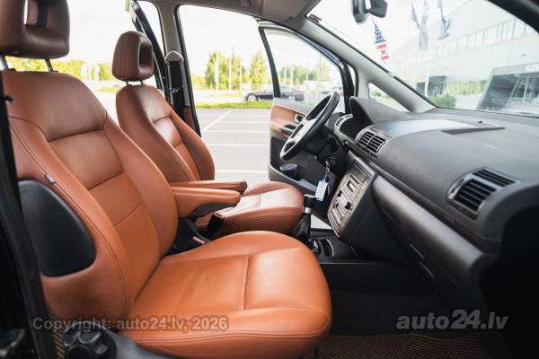 Melns SEAT Alhambra 2009 Tallina, ar dzinēja tilpumu 2.00 L un nobraukumu 0 tūkst. km par 2899 €, foto 9 vietnē AUTOMOTO.COM.LV