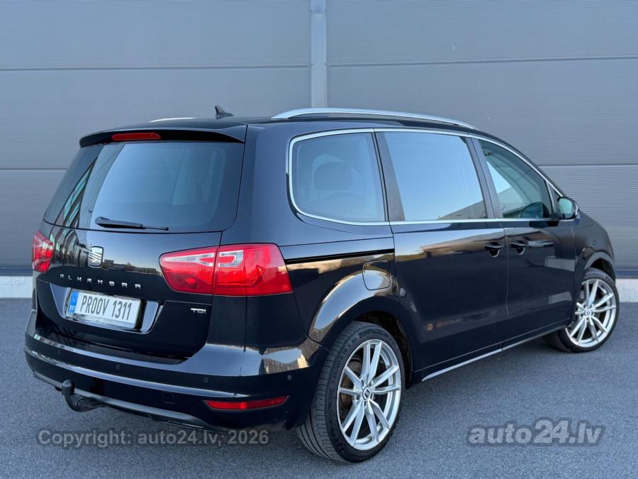 Melns SEAT Alhambra 2015 Tallina, ar dzinēja tilpumu 2.00 L un nobraukumu 0 tūkst. km par 9399 €, foto 4 vietnē AUTOMOTO.COM.LV