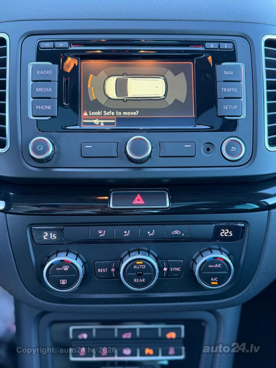 Melns SEAT Alhambra 2015 Tallina, ar dzinēja tilpumu 2.00 L un nobraukumu 0 tūkst. km par 9399 €, foto 17 vietnē AUTOMOTO.COM.LV