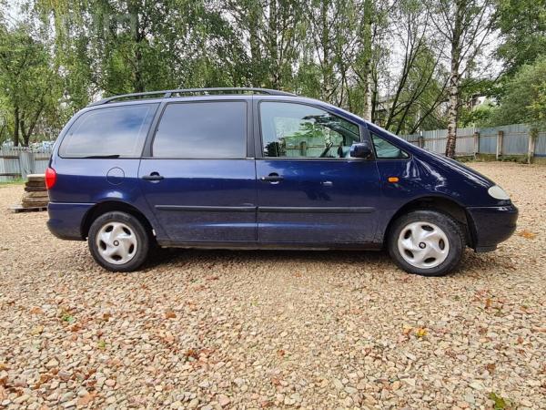 Blue SEAT Alhambra 1999 in Riga, with an engine capacity of 1.90 L and mileage of 245 thousand km for 1100 €, photo 4 on AUTOMOTO.COM.LV