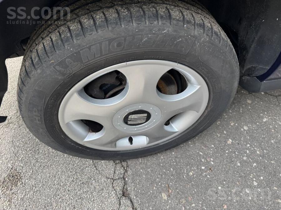 Zils SEAT Alhambra 2007 Rīga, ar dzinēja tilpumu 1.80 L un nobraukumu 198 tūkst. km par 4150 €, foto 21 vietnē AUTOMOTO.COM.LV