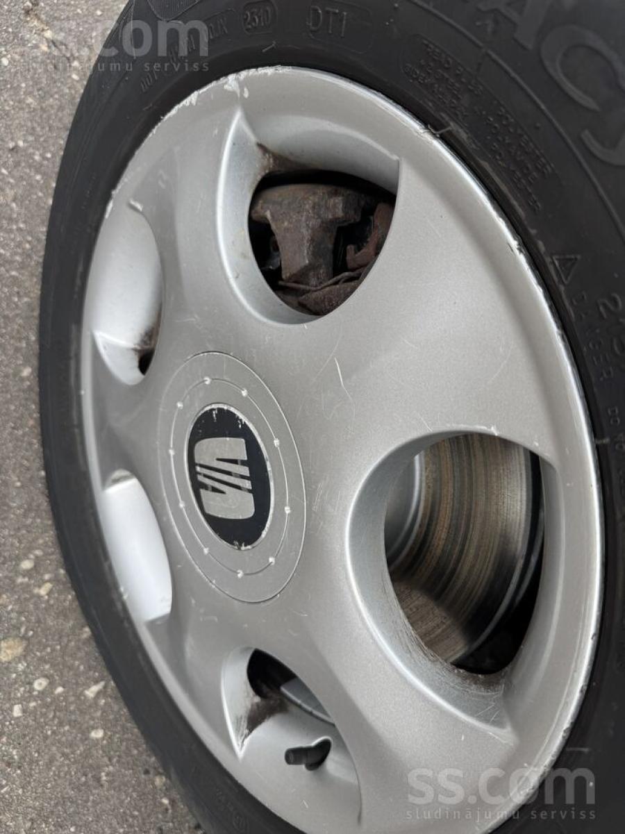 Zils SEAT Alhambra 2007 Rīga, ar dzinēja tilpumu 1.80 L un nobraukumu 198 tūkst. km par 4150 €, foto 32 vietnē AUTOMOTO.COM.LV